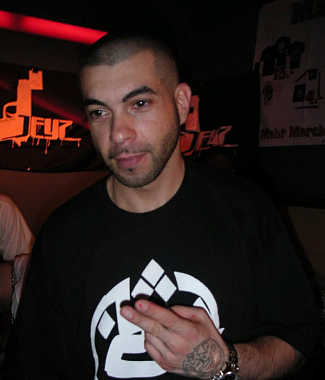 Azad - Klaviernoten auf Note-store.de